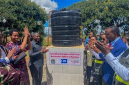 Africa: Amref, ten mobile clinics arrive in Kenya - Newsroom