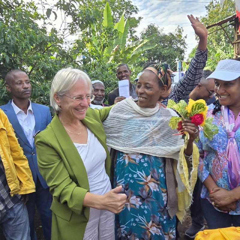 A Bouquet of Gratitude: Genet’s Celebration of Change - Newsroom